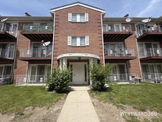 2 Br, 1 bath, Condo 4120 Williamsburg Ct