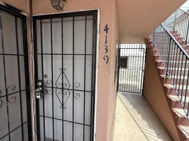 2 Br, 1 bath, Condo 4133 4139 37th St