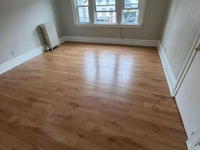 2 Br, 1 bath, Condo 413 Summer Ave