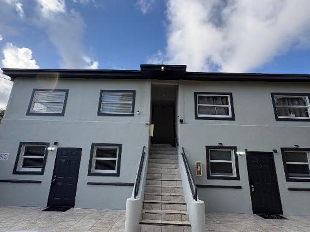 2 Br, 1 bath, Condo 414 Nw 53rd St