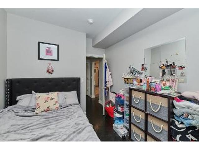 2 Br, 1 bath, Condo 4152 N California Ave