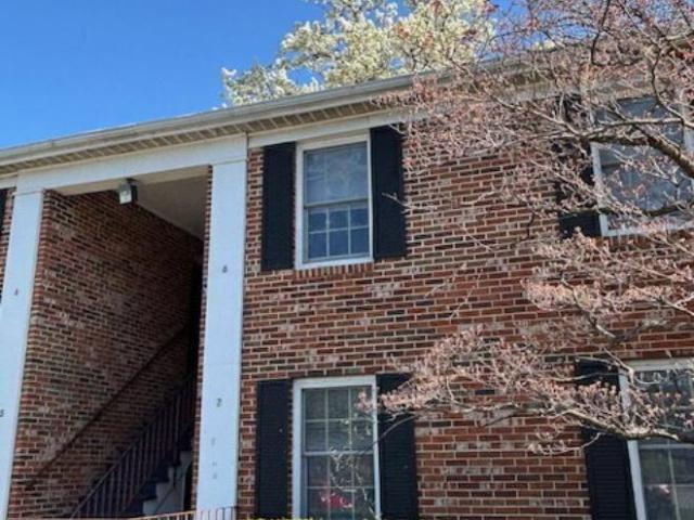 2 Br, 1 bath, Condo 420 N Grove St