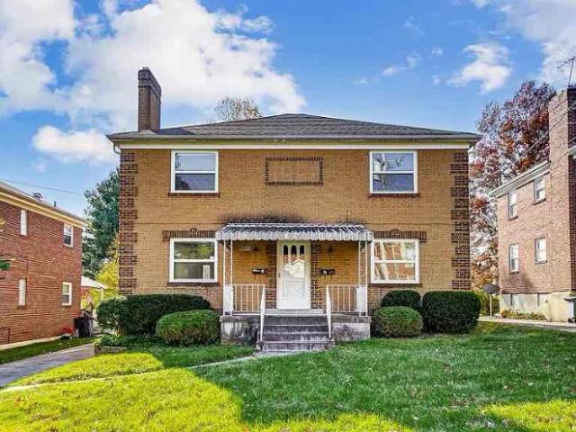 2 Br, 1 bath, Condo 4213 Applegate Ave