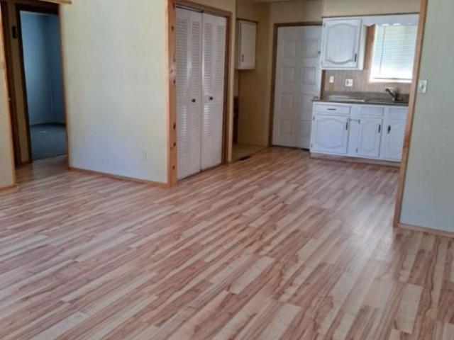 2 Br, 1 bath, Condo 421 S Grant St