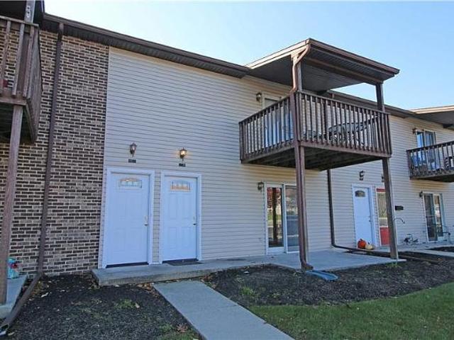 2 Br, 1 bath, Condo 4225 Roth Ln