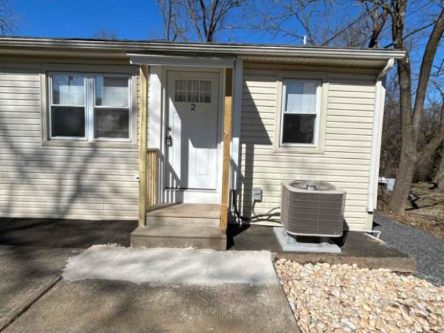 2 Br, 1 bath, Condo 4226 Old Lincoln Highway