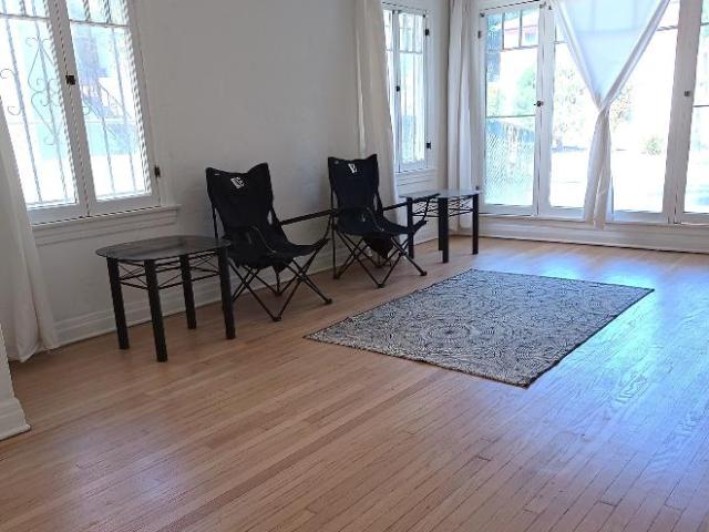 2 Br, 1 bath, Condo 427 N Genesee Ave