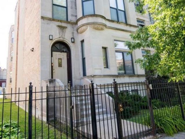 2 Br, 1 bath, Condo 429 E 45th Place