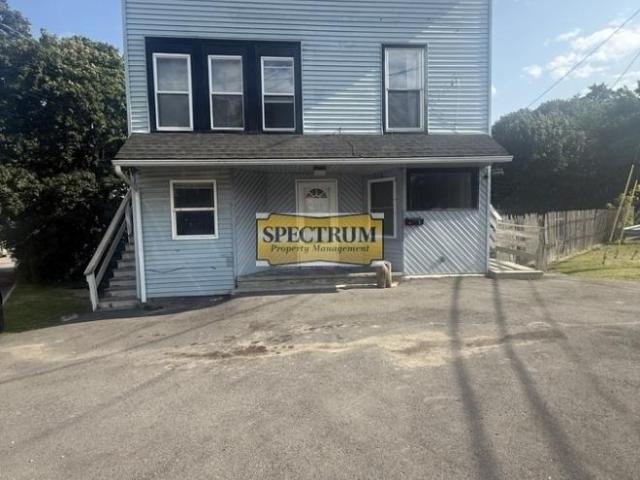 2 Br, 1 bath, Condo 42 Summer St