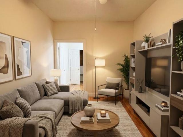2 Br, 1 bath, Condo 4300 W Shakespeare Ave