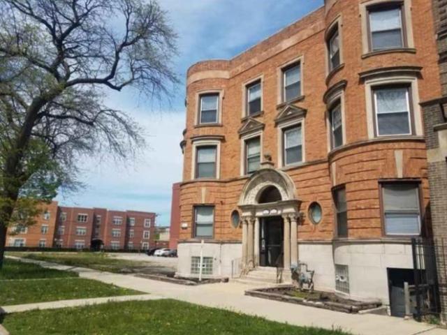 2 Br, 1 bath, Condo 4319 S Michigan Ave