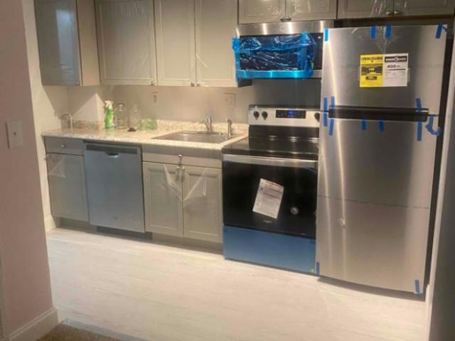 2 Br, 1 bath, Condo 4312 4th St NW