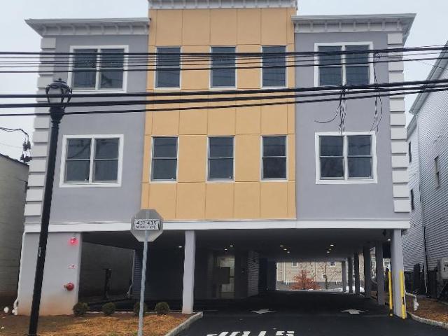 2 Br, 1 bath, Condo 431 Morris Ave