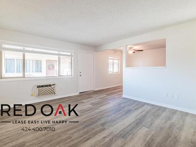 2 Br, 1 bath, Condo 4324 Walnut Street