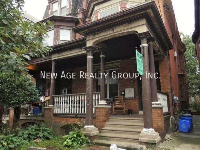 2 Br, 1 bath, Condo 4326 Pine St