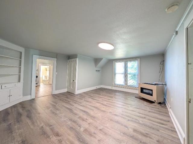 2 Br, 1 bath, Condo 433 SW 5th Street