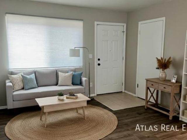 2 Br, 1 bath, Condo 4340 Ericson Drive