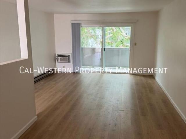 2 Br, 1 bath, Condo 435 Acalanes Drive