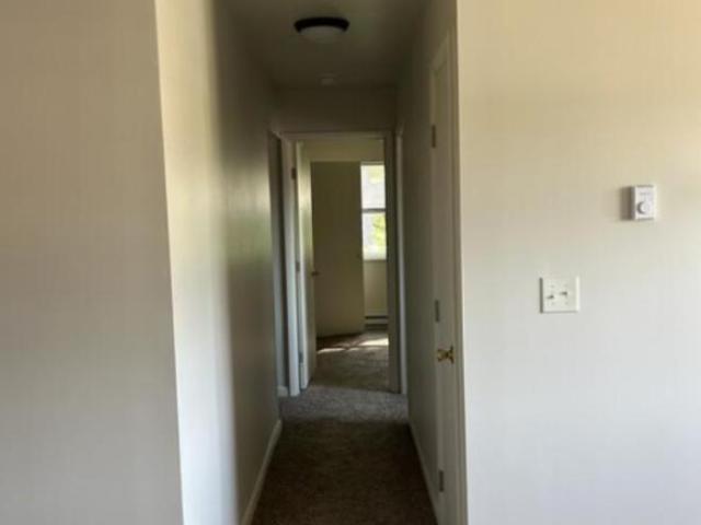 2 Br, 1 bath, Condo 435 S Lincoln Ave