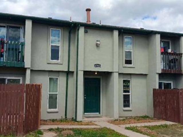 2 Br, 1 bath, Condo 4360 Loomis Ave