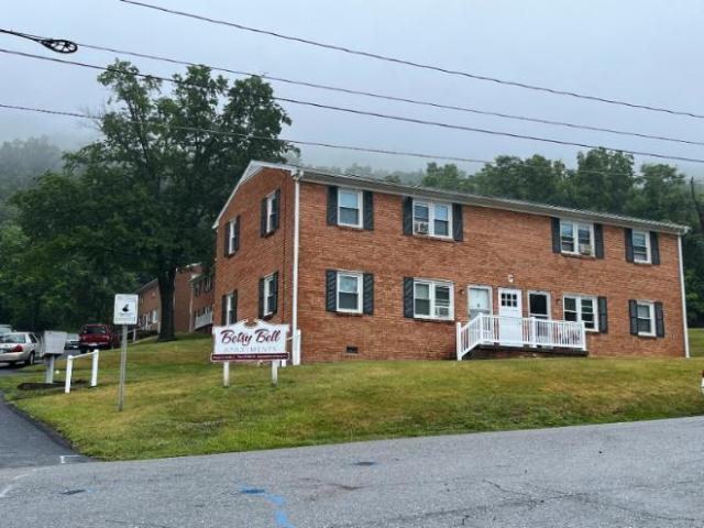 2 Br, 1 bath, Condo 437 Betsy Bell Rd