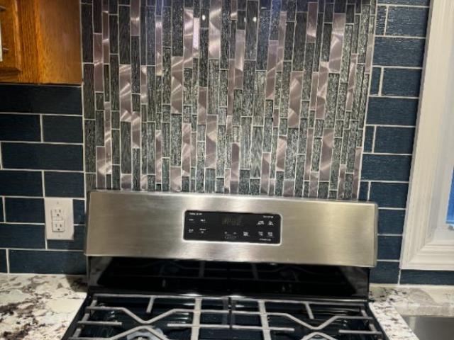 2 Br, 1 bath, Condo 437 Elm Ave