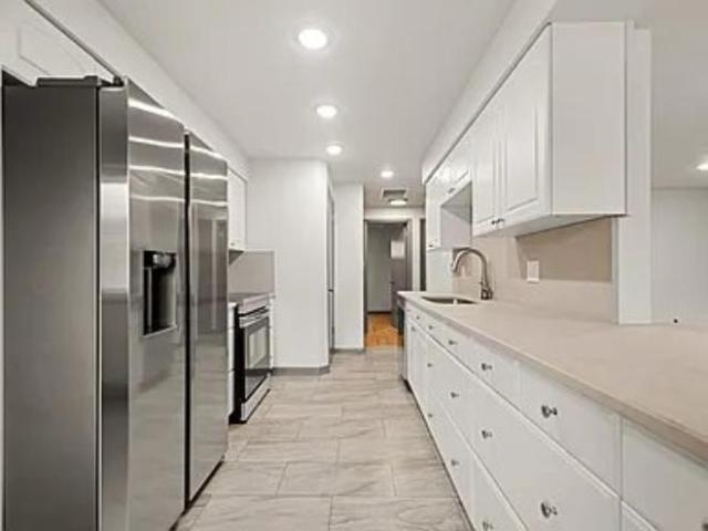 2 Br, 1 bath, Condo 4401 Quitman St