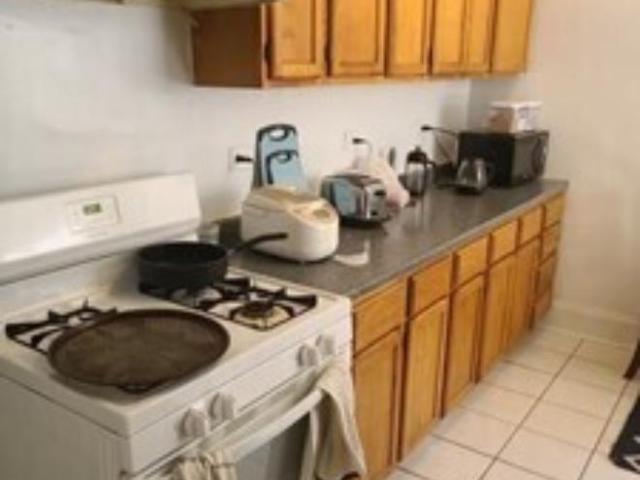 2 Br, 1 bath, Condo 4412 N St Louis Ave
