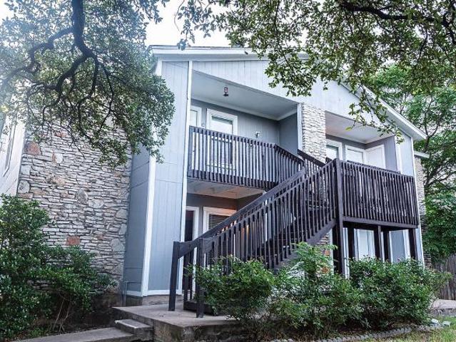 2 Br, 1 bath, Condo 4431 Whispering Valley Dr