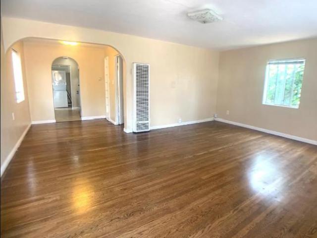 2 Br, 1 bath, Condo 4431 41st Street