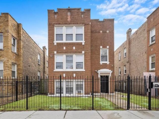2 Br, 1 bath, Condo 4449 W Walton St