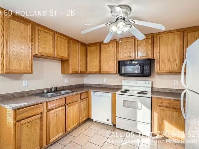 2 Br, 1 bath, Condo 4450 Holland St