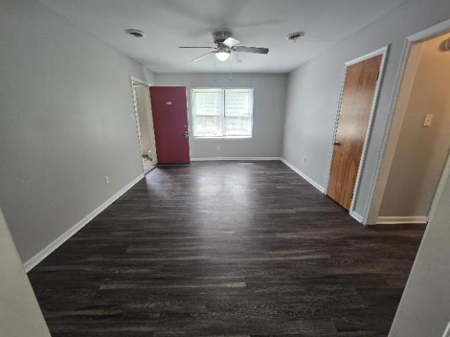 2 Br, 1 bath, Condo 4452 Baxter Rd