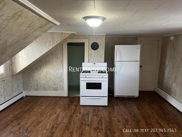 2 Br, 1 bath, Condo 445 Main Street