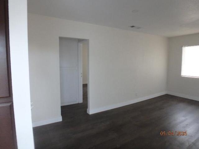 2 Br, 1 bath, Condo 446 N Elk St