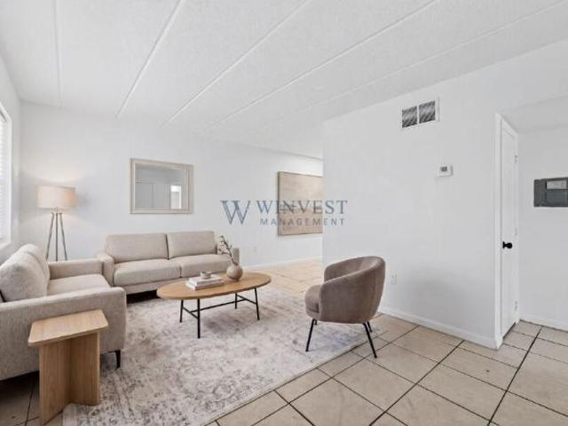 2 Br, 1 bath, Condo 447 NE 125th St
