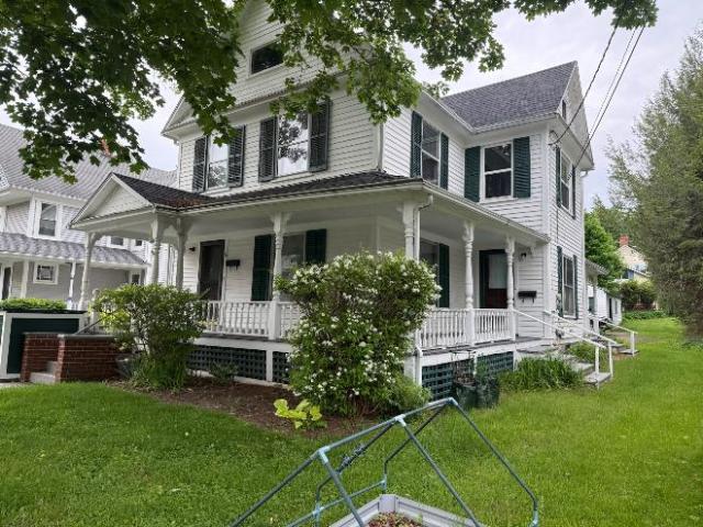 2 Br, 1 bath, Condo 44b Russell St