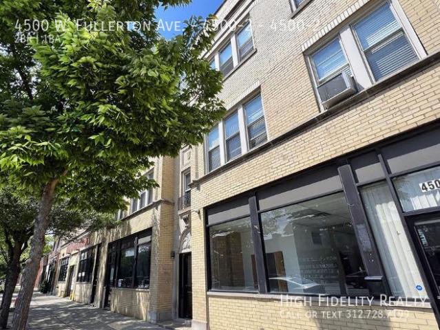 2 Br, 1 bath, Condo 4500 W Fullerton Ave