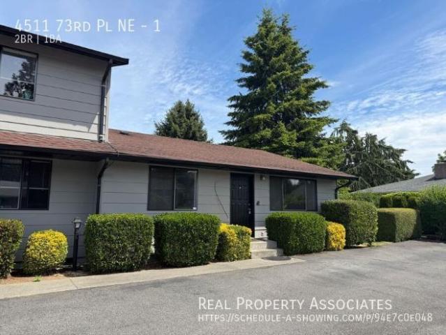 2 Br, 1 bath, Condo 4511 73rd Pl NE