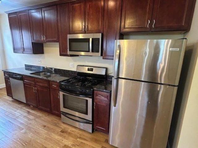 2 Br, 1 bath, Condo 4554 West George St