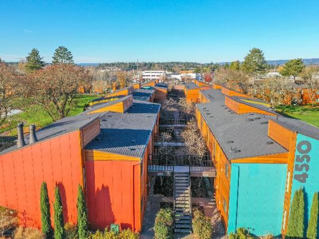2 Br, 1 bath, Condo 4550 SW Murray Blvd