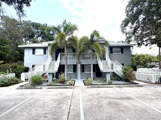 2 Br, 1 bath, Condo 460 Beltrees St