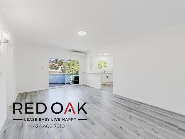 2 Br, 1 bath, Condo 4630 Venice Blvd
