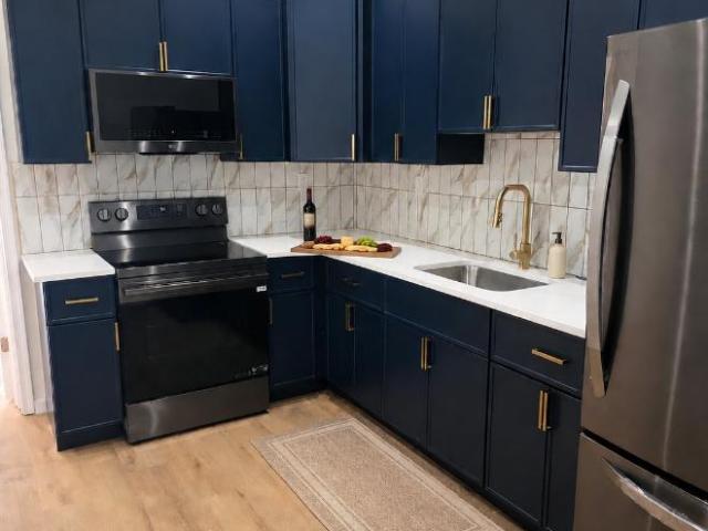 2 Br, 1 bath, Condo 465 Montclair Ave