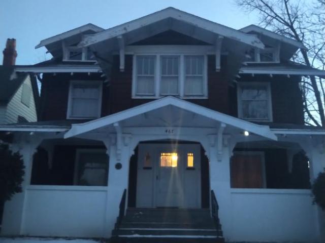2 Br, 1 bath, Condo 467 W William