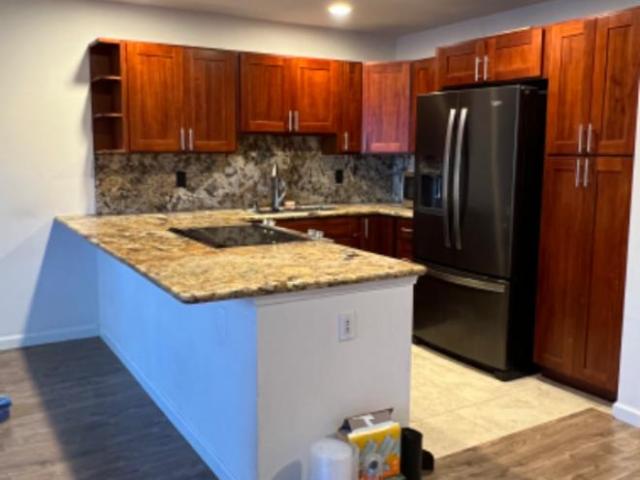 2 Br, 1 bath, Condo 46 261 Kahuhipa St