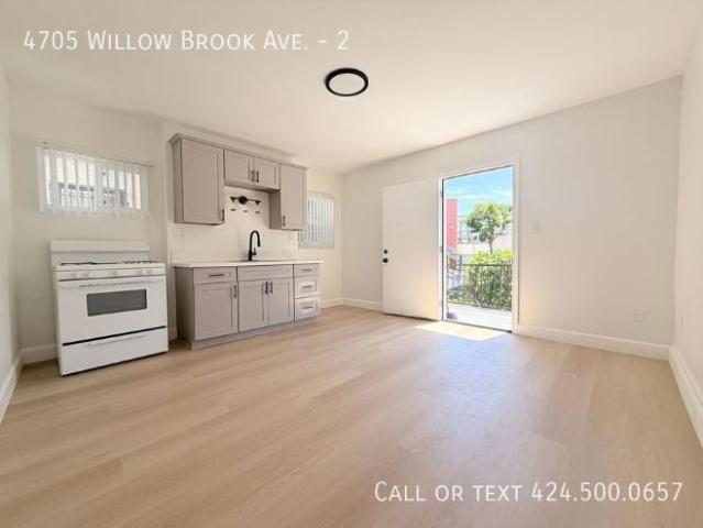 2 Br, 1 bath, Condo 4705 Willow Brook Ave