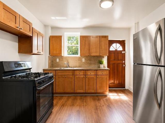 2 Br, 1 bath, Condo 4815 Griscom St