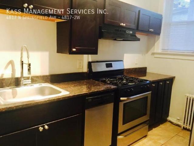 2 Br, 1 bath, Condo 4817 N Springfield Ave