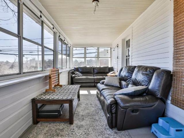 2 Br, 1 bath, Condo 482 Reservoir Ave